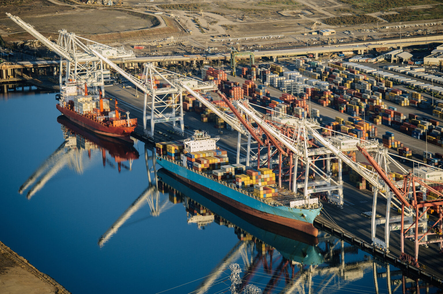FOB vs DDP (2026): Which Shipping Term Saves You More?